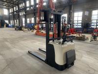 China Electronic Steering Lightweight AC Drive Walking Electric Reach Forklift 1500 KG Capacity for sale