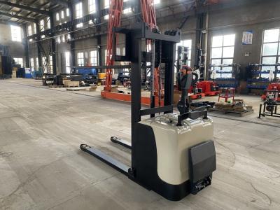 China Electronic Steering Lightweight AC Drive Walking Electric Reach Forklift 1500 KG Capacity for sale