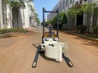 China Electric Paper Roll Stacker Pallet Stacker Jack Rotation Angle 360 Degree for sale