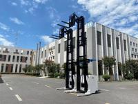 China Single Reach Forward Electric Forklift Truck Load Capacity 2000 KG Lifting Height 5000 Meters for sale