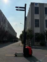 China 1.5 Ton Double Lift Stacker Truck Younglift CE with 24V210AH Battery Capacity and AC Power for sale