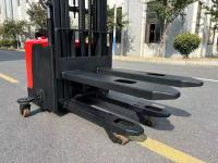 China Fork Lenght 5500 mm Electric Lift Pallet Truck Double Lifter 5.5m with 24V210AH Battery for sale