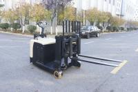China 1.5 Tons Electric Counterbalance Forklift Truck  With AC Drive Double Lifting Cylinder for sale