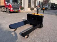 China 2500 KG 2.5 Tons Load Capacity Special Paper Roll Handling Equipment for sale