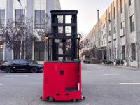 China Space-saving Three-way Electric Pallet Stacker  Capacity 1500 KG Lifting Height  7000 MM for sale