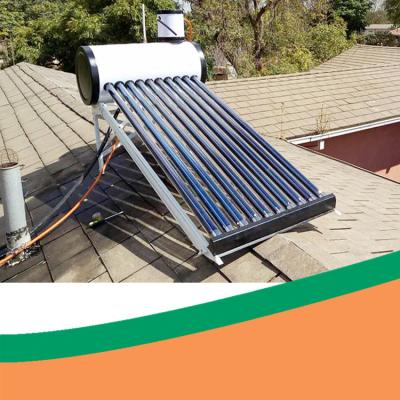 China Thermosiphon Passive Solar Water Heater 58mm 1800mm Evacuated Tube 100L Low Pressure for sale