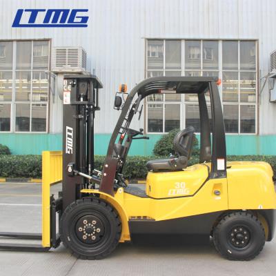 China 2 ton small forklift , diesel forklift truck with 3-stage mast for sale