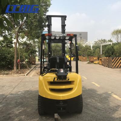 China Sit On Counterbalance Reach Truck , LPG Powered Shipping Container Lift Truck for sale