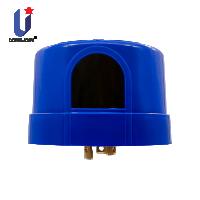 China Digital Electronic Photocontrol ANSI C136.10 Twist Lock Zero Cross Technology Inside for sale