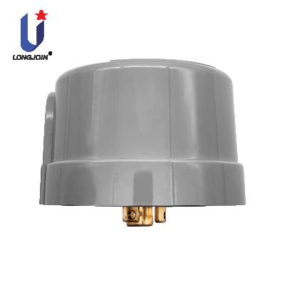 China Digital Electronic Photocontrol Multi Volts Application ANSI C136.10 Twist Lock Photocell for sale