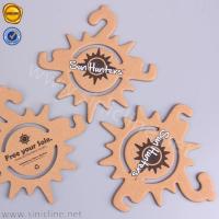 China 101.6mmx101.6mm Kraft Cardboard Hangers Flip Flops Stiff Paper Hanger For Shoes for sale