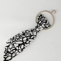 China Eco Friendly Plastic Hanging Scarf Hanger With 1'' Ring for sale