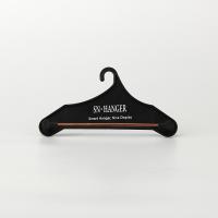 China Custom Eco Friendly Clear Round Plastic Scarf Hangers 110mmx136mm for sale