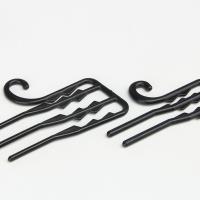 China 102mmx22mm Custom 3 Legs Black Plastic Clothes Hanger For Socks for sale