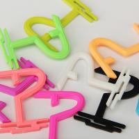 China Custom Design Black and White Biodegradable Small Plastic Hangers Hooks for sale