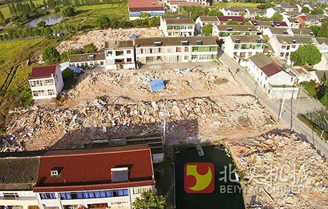 Demolition of the completion of the construction site Demolition of the completion of the construction site