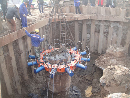 Pile breaker Pile breaker