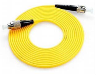 China Aerial Installation FC-ST Patch Cord with Durable PVC Jacket Material for sale