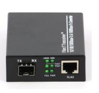 China 10/100/1000Base-TX to 1000Base-FX Fiber Optic Media Converter with LFP for sale