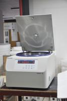 China Cenlee5K 4x500ml 5000rpm Benchtop Low Speed Large Capacity Centrifuge Swing Horizontal Rotor for Clinical Medicine Centrifuga for sale