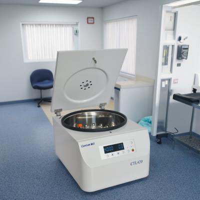 China Factory Price Benchtop Low Speed Centrifuge Machine 4200rpm 12x15ml Swing Rotor Adapter Laboratory Centrifuge for sale