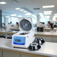 China Best Price Small Laboratory Centrifuge Machine Plasma Separation Low Speed 4000RPM Cost-effective Safe Reliable Continuous Blood for sale