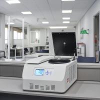 China 16600rpm 50ml 5ml Bench Top Refrigerated Centrifuge for Semen Component Separation -20-40C Laboratory Use Biological Research for sale