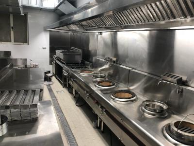 China 2500 x 1200 x 580mm Stainless Steel Catering Equipment Exhaust Hood Against Wall Type for sale