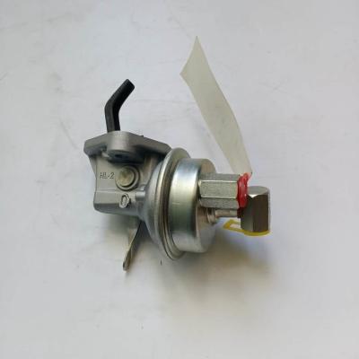 China Black Diesel Fuel Pump for Engine Parts 4bt Fuel Transfer Pump 4937405 1106n-010 for sale