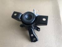 China 12305-21020 Car Engine Mounting For Toyota  IST NCP6  1.3 12305-0M030 123050M030 for sale