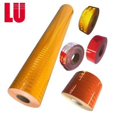 China Diamond Grade Reflective Sheeting Yellow Acrylic Material for sale