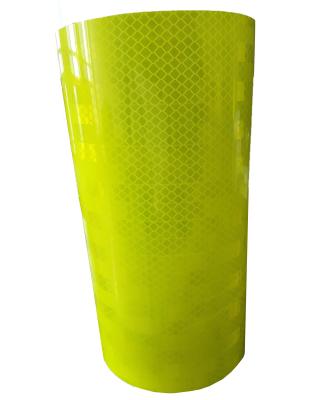 China Flourescent Yellow Green Lime Prismatic Reflective Sheeting For Trafic Signs for sale