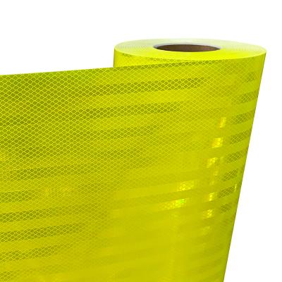 China High Visibility Fluorescent Lime Yellow Green Acrylic Prismatic Reflective Sheeting For Bus traffic signs for sale