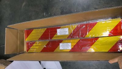 China Manufacturer Reflective Stickers Rear Marking Plate Sticker Custom-Cut Vehicle Reflective Chevrons Stripe for sale
