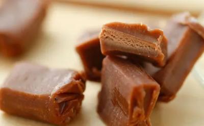 China No Additives Sweet Pastry Desserts Condensed Milk Toffee Kids Love for sale