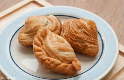 China Asian Style Frozen Prepared Meals Curry Flavor Chinese Samosas for sale