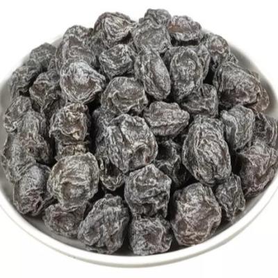 China Sweet Sour Dried Plums Fruit Preserves Food Organic Dried Prunes for sale