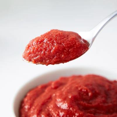China Canned Or Sachet Tomato Paste 70g 800g 2200g Easy Open With Customized Private Brand Paste  Tomatoes Seasoning Condiment for sale