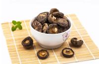 China Family Pack Whole Dried Shiitake Mushrooms Customized Flavor Wholemeal for sale