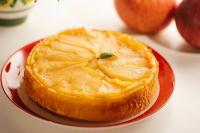 China MOQ 10CTN Sweet Apple Cake With Certificate Halal 80 G Packing for sale