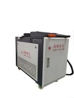 China Handheld Laser Welding Machine with 1000W-2000W Laser Power for 0.5-3mm Welding Thickness and Intelligent Water Chiller Cooling for sale