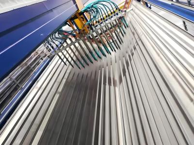 China Precision Control Aluminum Profile Vertical Powder Coating Line with Waste Powder Recycling for sale