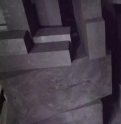 China Graphite Crucible Nozzle Refractory Materials Products 2500C Cast for sale