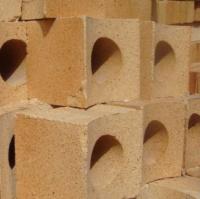 China 1350C Clay Insulated Magnesia Carbon Bricks Sio2 Lightweight Firebrick for sale
