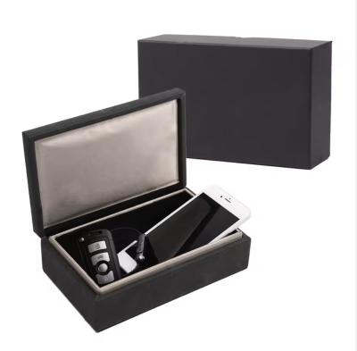 China RFID Bluetooth Shielding Faraday Bag Personalized Car Key Case For Men And Women for sale