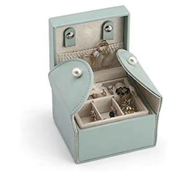 China Fashionable PU Leather Jewelry Travel Case Small Jewelry Organizer ISO9001M ISO14001 for sale