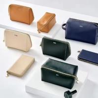 China Private Label Leather Cosmetic Cases Waterproof Toiletry Travel Bag Luxury Design for sale