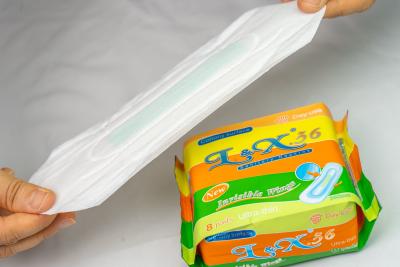 China Adult Lady Women Sanitary Napkins with External and Odor Control for sale