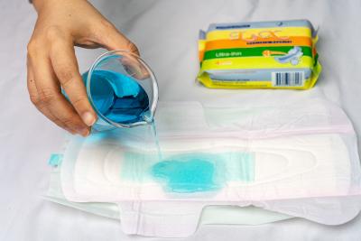 China 283mm Length Women Sanitary Pads 100 Percent Cotton Top Sheet Soft Breathable Absorbent Comfortable Feminine Care Product for sale