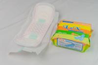 China Disposable Women Sanitary Napkins with ISO Certification and Regular Absorbency for sale